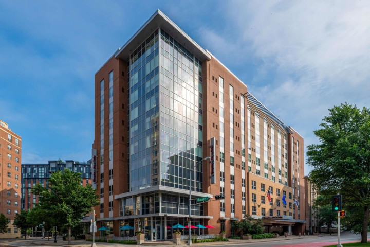 Hampton Inn & Suites Madison Downtown - Wisconsin