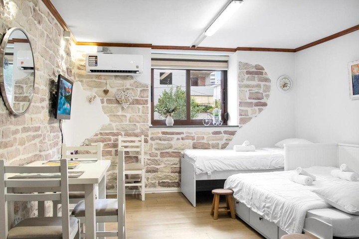 Solhouse - Gjirokaster