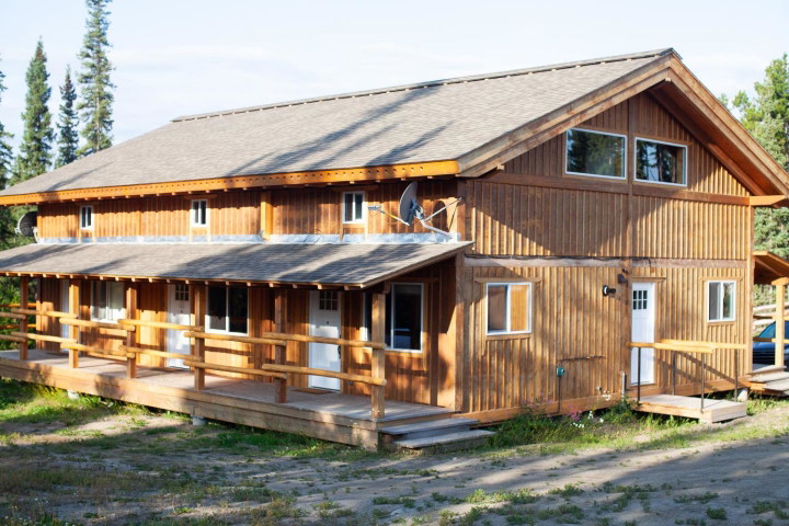 Red Cariboo Apartments - British Columbia