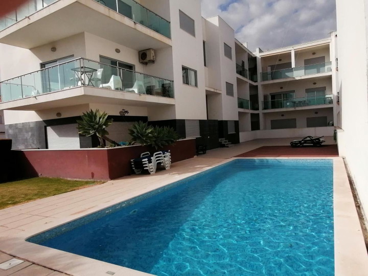 Modern Apartment With Sunny South Facing Terrace - Albufeira