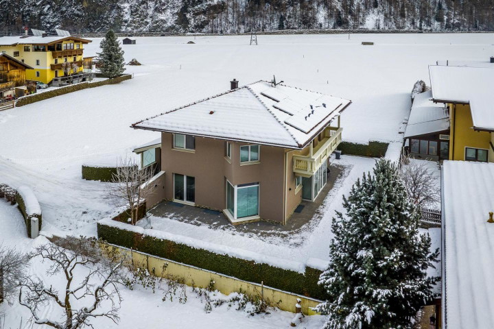 Adler Chalet In Längenfeld - Austria
