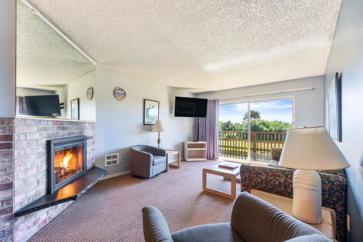 Family Suite With Kitchen - Pool And Hot Tub Sleeps 6 - Washington