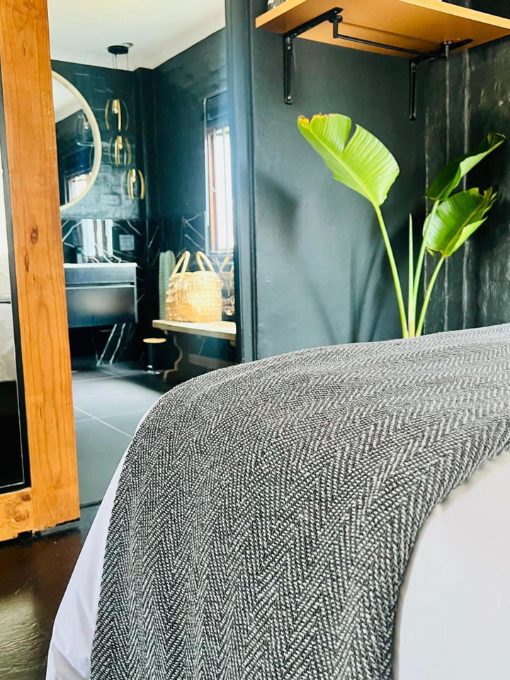 Kloof Blackwood Cottage Modern Studio - Kloof