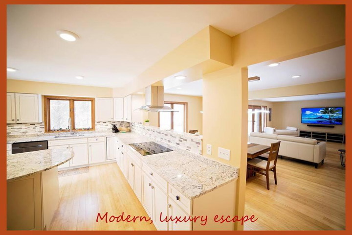 Luxurious Estate By Brown County 40 Private Acres - Columbus, IN