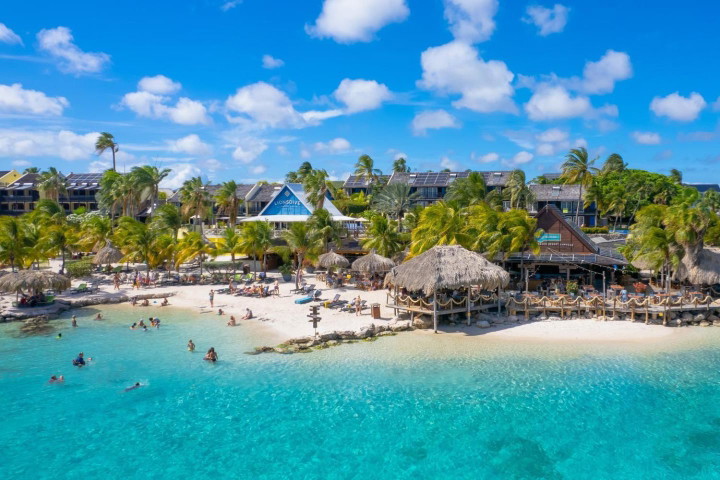 Lionsdive Beach Resort - Curazao