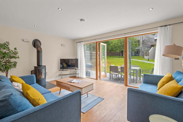 House 3 - Looe