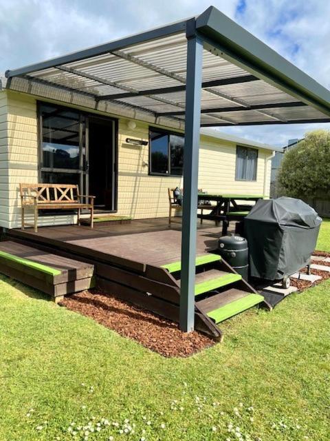 Relax Cabin - Waihi Beach Holiday Home - Waihi Beach