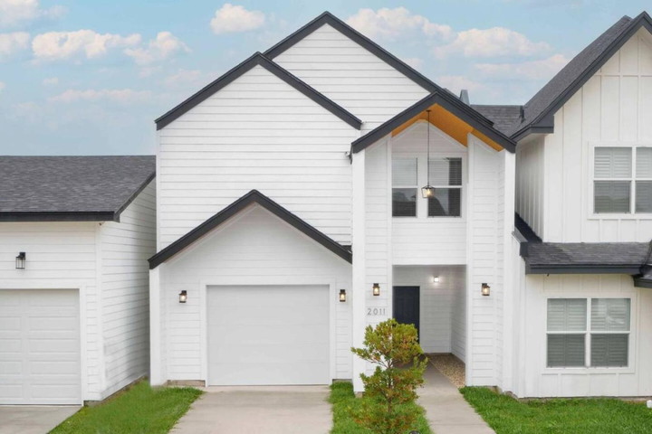 Charming Family-friendly Home Close To Shopping - Mission, TX