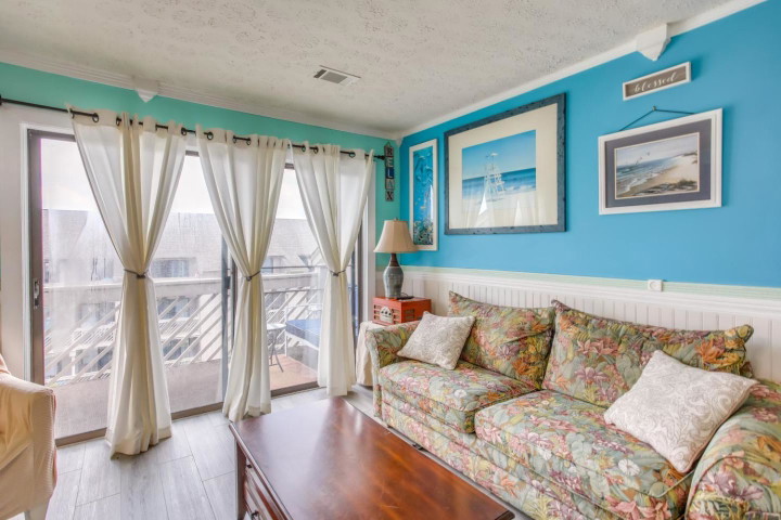 Private Pool-view Balcony: Myrtle Beach Condo! - Myrtle Beach, SC