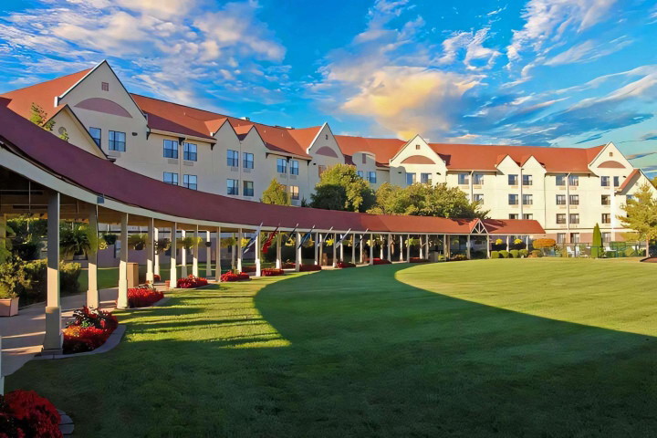 Branson Hillside Hotel - ブランソン, MO