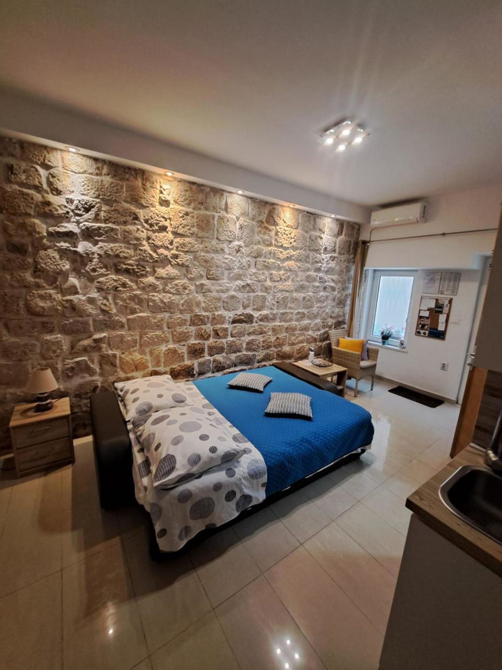 Studio Apartment Legcevic - Croatia