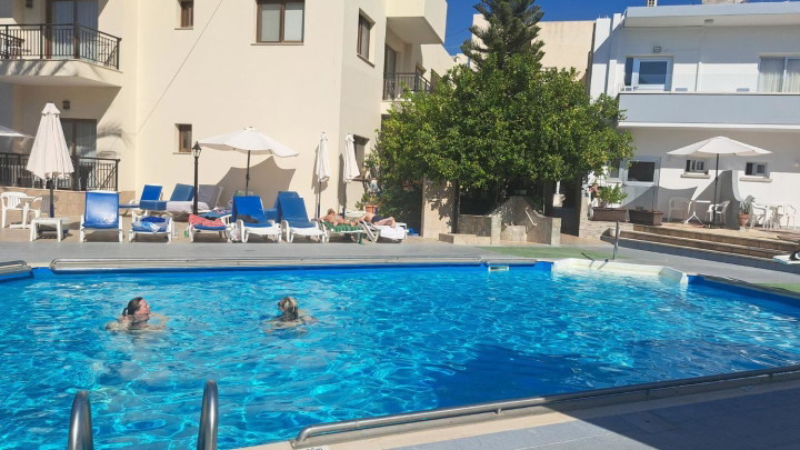 C & A Hotel Apartments - Chypre