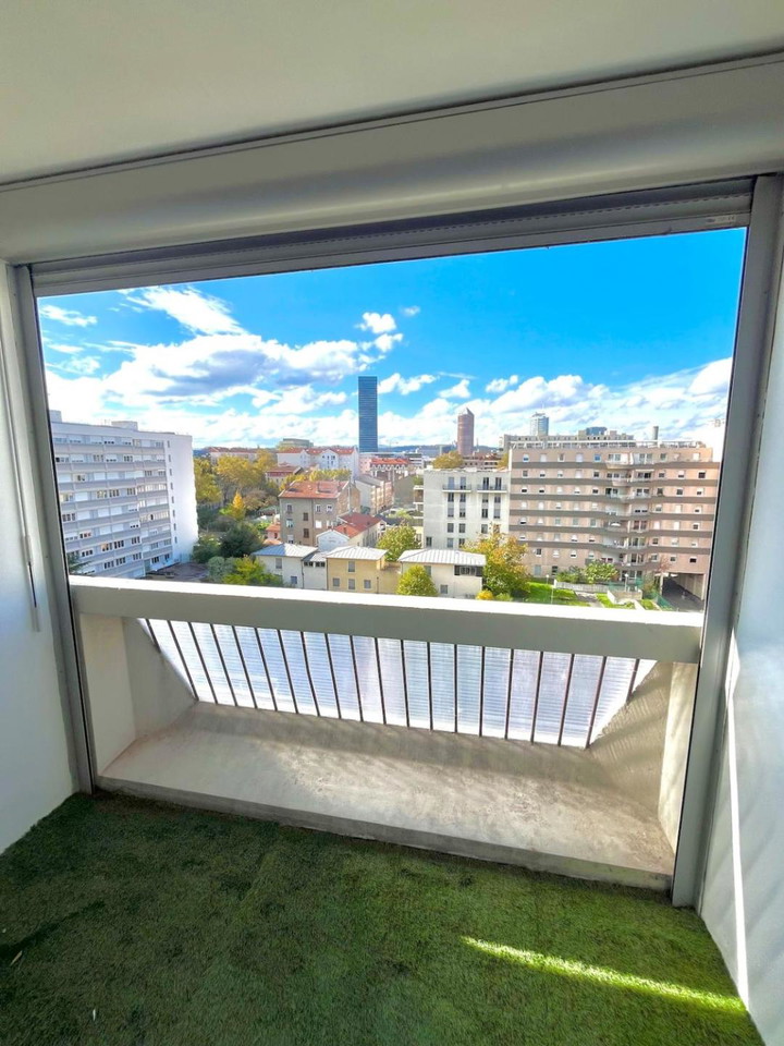 Cozy Retreat With Balcony - Lyon Partdieu Tgv, Rhonexpress Airport - Lyon
