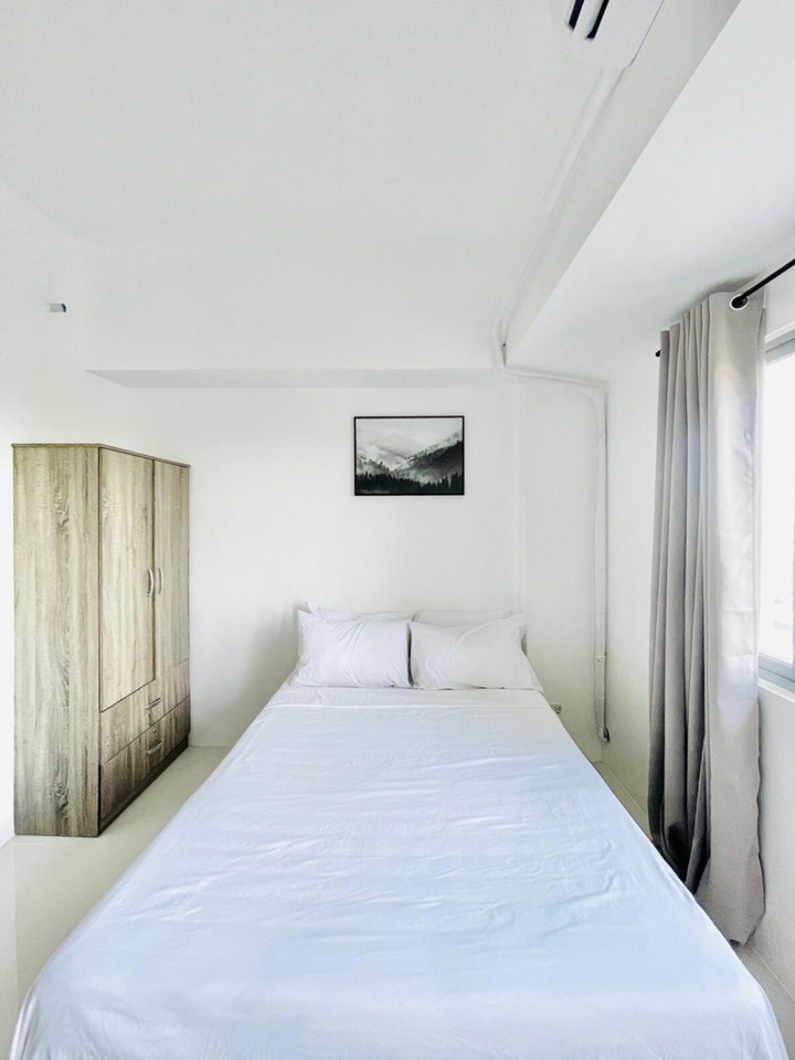 Wv 22 Simple & Sleek - Iloilo City