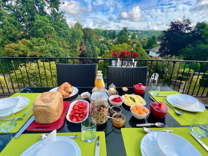 Ranmore Rise Retreat In The Surrey Hills - Shere