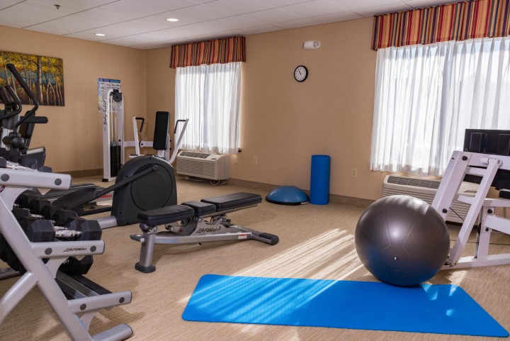 Holiday Inn Express Hartford-newington By Ihg - New Britain, CT