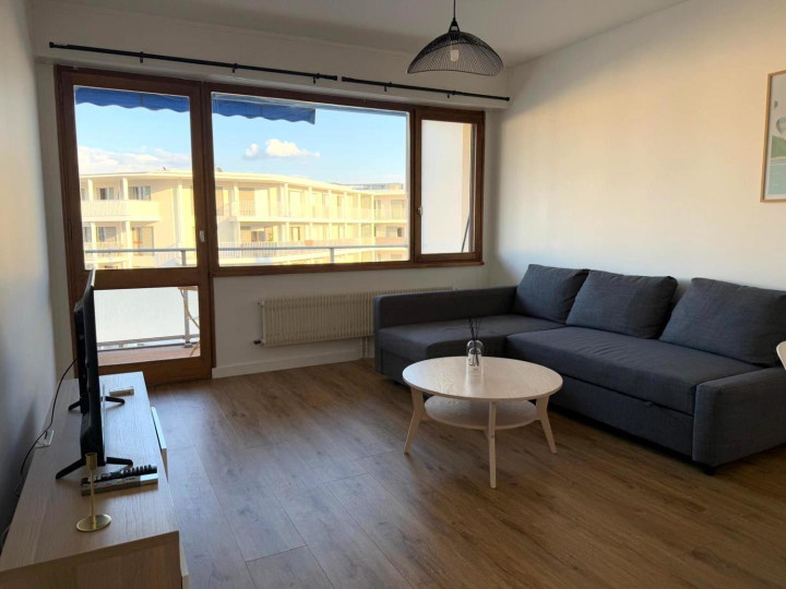 M002 Appartement T2 Spacieux Et Lumineux Avec Balcon à Deux Pas Du Centre Ville - Genève