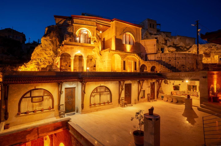 Cappadocia İNans Cave - Nevşehir