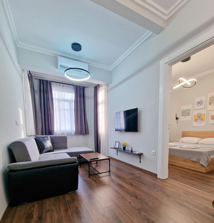 Art Deco Apartment - Thessaloniki