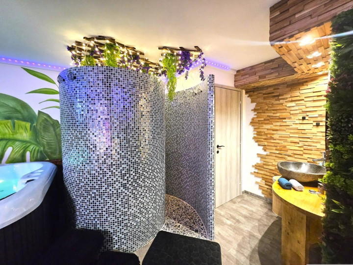 Le Refuge De Bergheim - Proche Colmar - Sur La Route Des Vins - Studio De Luxe Avec Jacuzzi Privatif - Bergheim, France