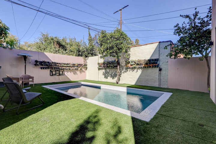 Modern La Villa 5br Home With Private Pool & Yard - Beverly Hills, CA