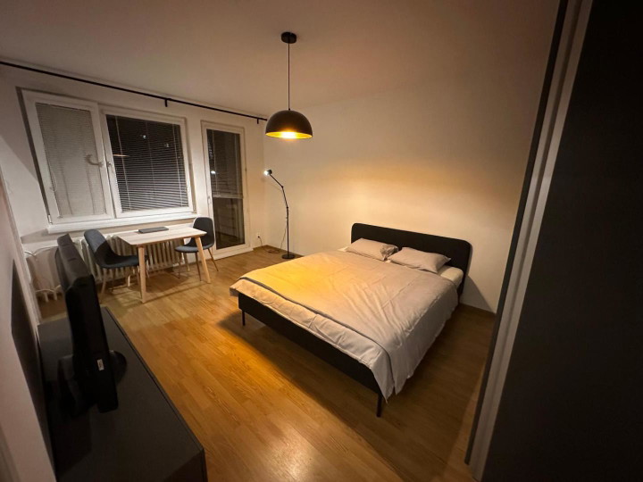 Peaceful Relaxation Apartment - Free Parking - Bratislava