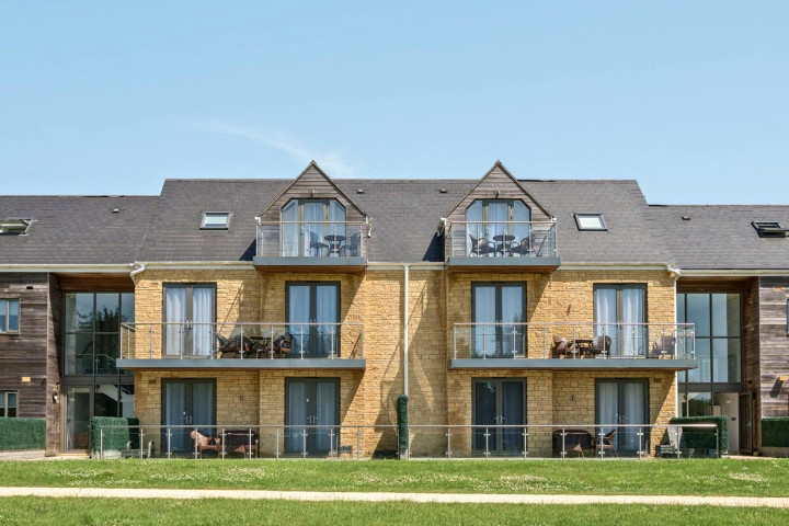 Cotswolds Apartment 4, Sleeps 9 - Chipping Norton