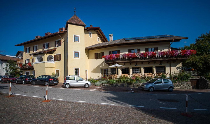 Gasthof Zur Sonne - Urtijëi