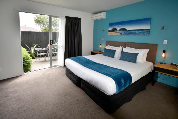 Fyffe On Riccarton - West Coast