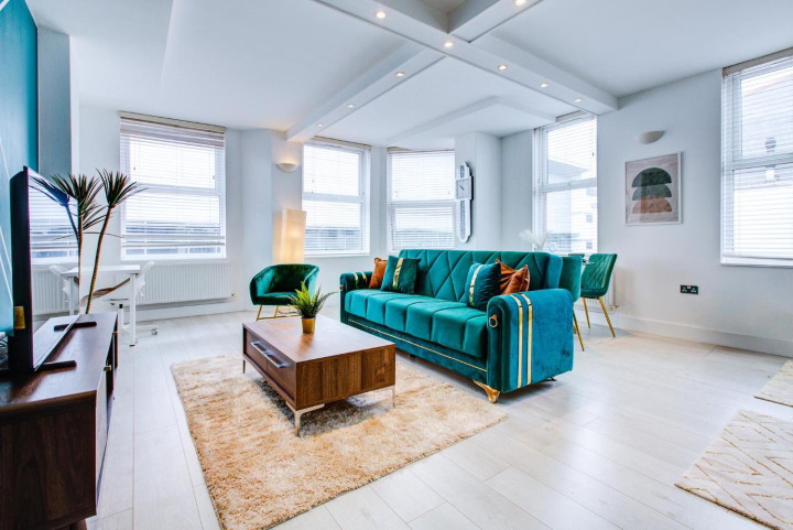 Stylish 1 Bedroom Apartment, High St. Sutton, Free Parking - サービトン