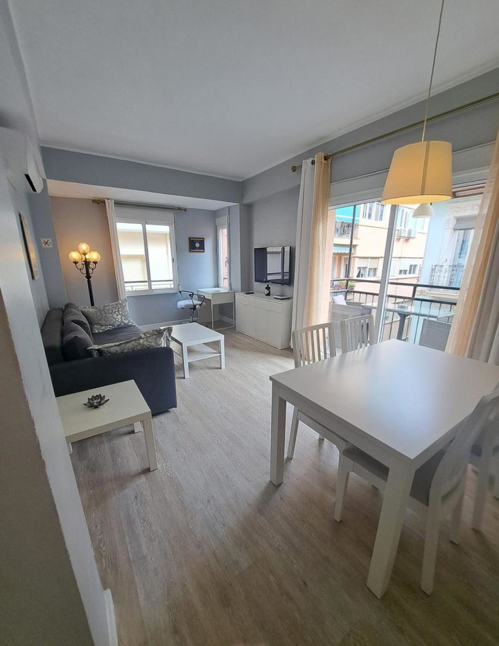 Modern 2 Br Corner Unit In The Heart Of Alicante - Alicante