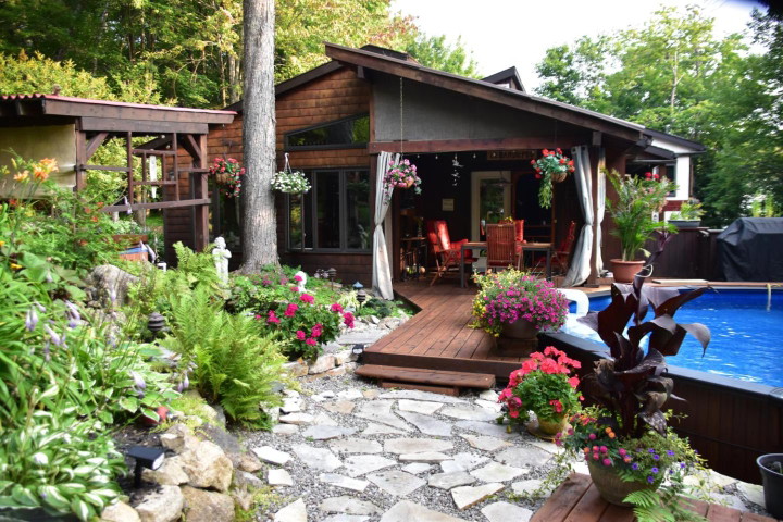 Petit Coin De Paradis - Quebec
