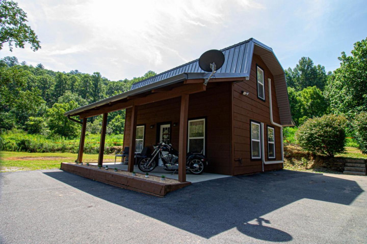 Mountain Haven Dragon's Nest Cabin - Calderwood Lake, TN