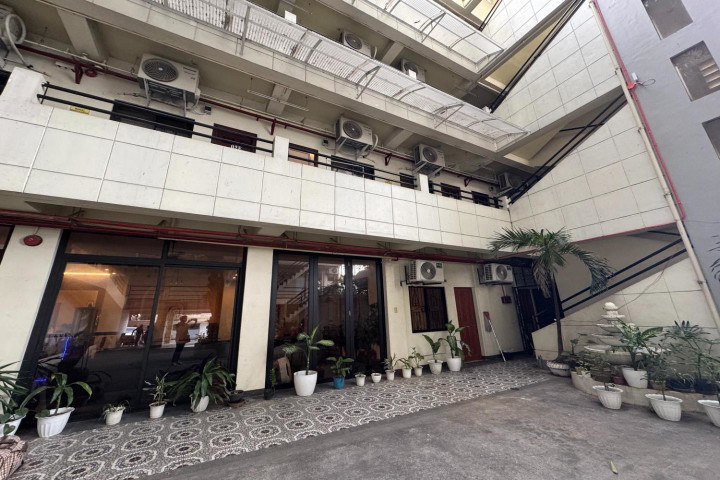 Franca Arcade Near Quezon City Circle - Ortigas Center