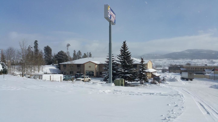 New Summit Inn - Dillon, CO