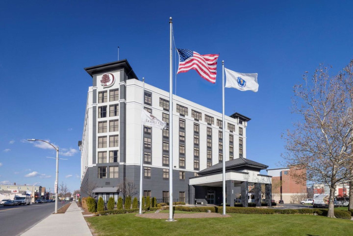 Doubletree By Hilton Boston Logan Airport Chelsea - Revere, MA