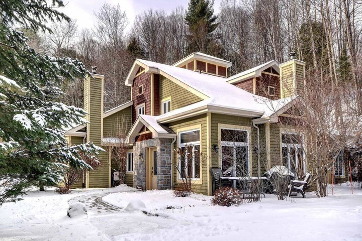 Excellent Townhome On Golf Course W/3 Bdrm 2 Bath - Mont-Tremblant