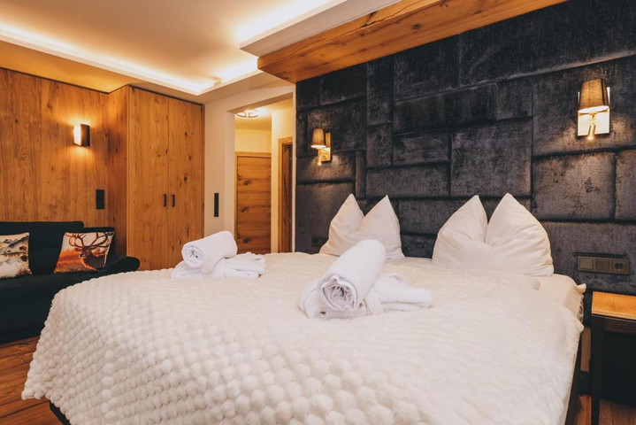 Hotel Gasthof Mitteregger -Best Place In Town With Summercard And Breakfast - Zell am See