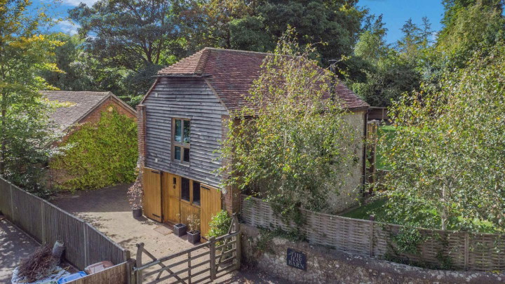 Luxury 2-bed Hay Barn En-suites & Log Burner - ステイング