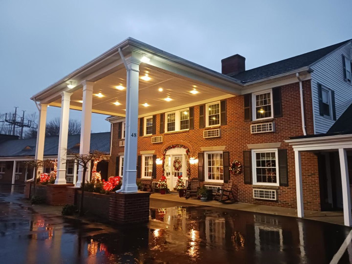 Colonial Inn Seekonk - Providence, RI