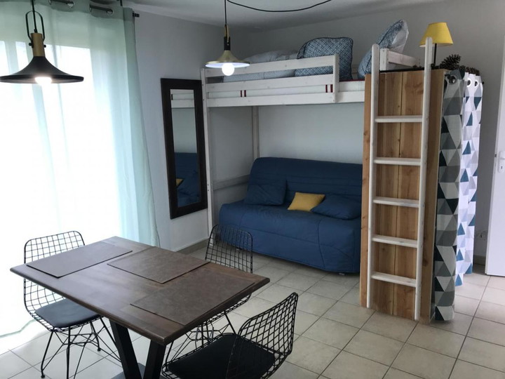 Appartement Studio - Puy-l'Évêque