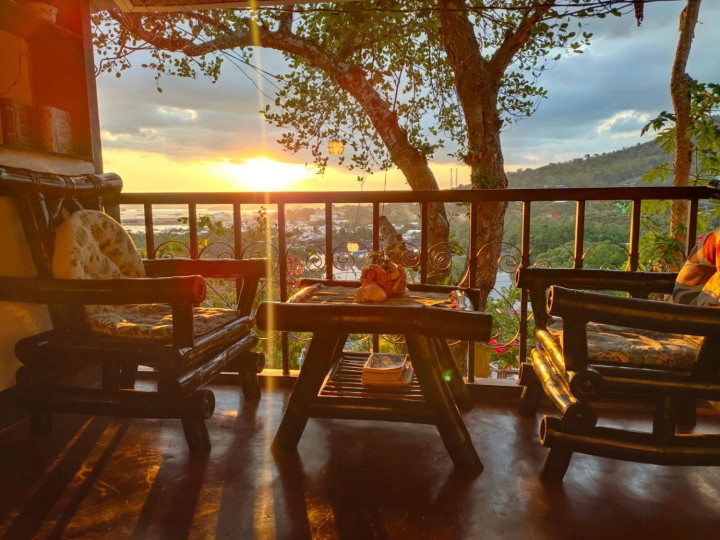 Purple Homestay Hillside - Coron