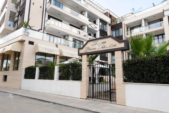 Green Paradise Deluxe Apartments - Kiten