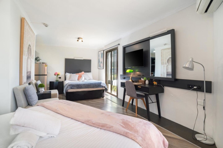 Bankstown Motel 10 - Sydney