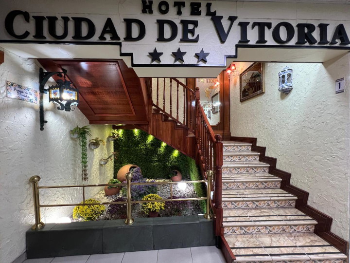 Hotel Ciudad De Vitoria - Santiago, Chile