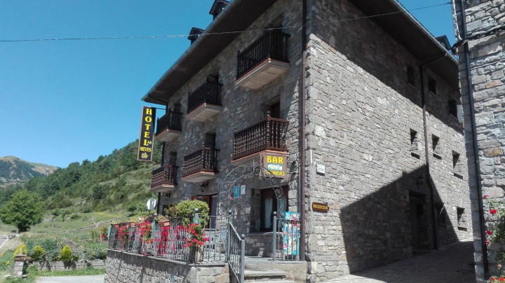 Hotel Las Nieves - Broto