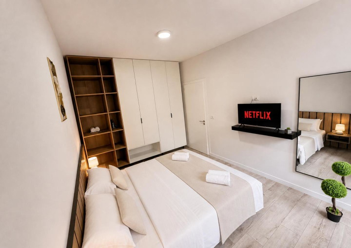 Modern Open Space Apartment - Heart Of Tirana - Albania