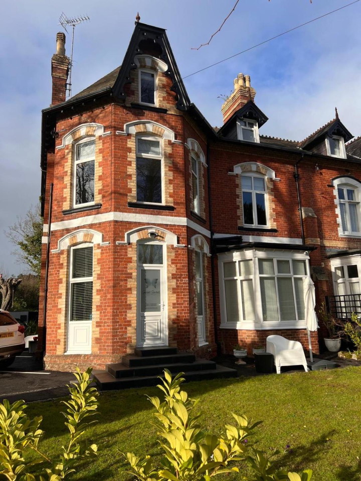 Green Corner Villa - Cosy Luxury In Central Torquay With Free Parking & Ev - Teignmouth