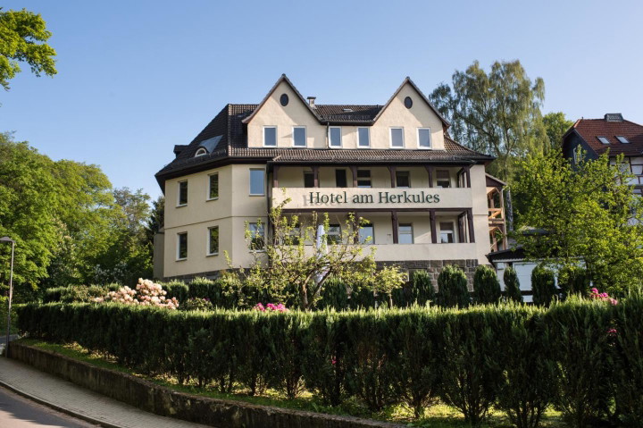 Hotel Am Herkules - Baunatal