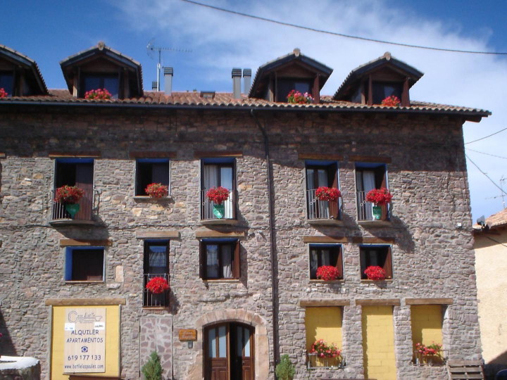 Apartamentos Turísticos Batlle Laspaules - Castejón de Sos